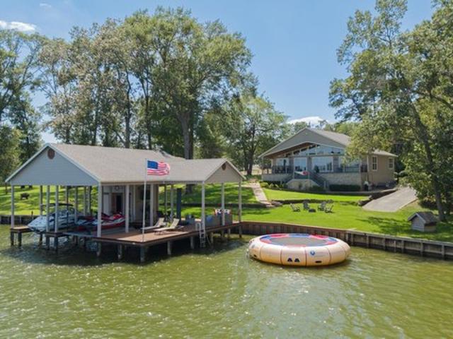 115 King Kent Ct, Scroggins, TX 75480