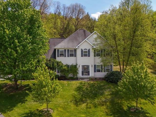 115 Holly Rd, Orwigsburg, PA 17961