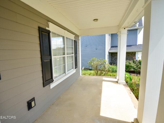 115 Hackberry St