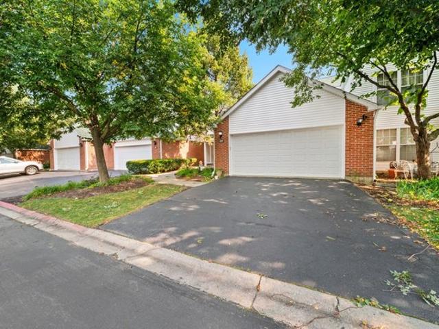 115 Hemstead St, Lake Bluff, IL 60044