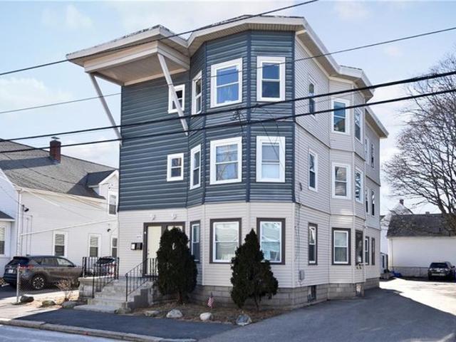 115 Hughes Ave, Pawtucket, RI 02861