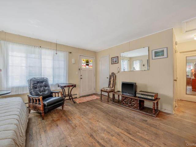 115 Irish Lane