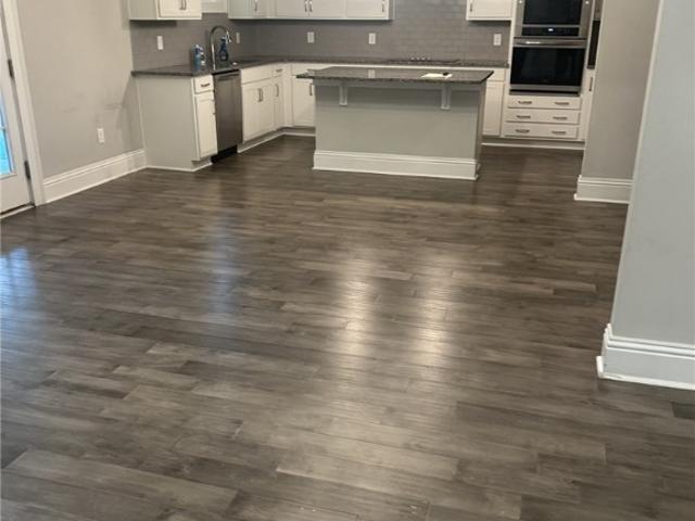 115 Oakcrest Drive W