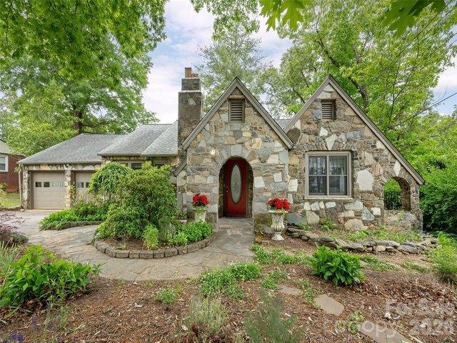 115 Oakland Rd, Asheville, NC 28801