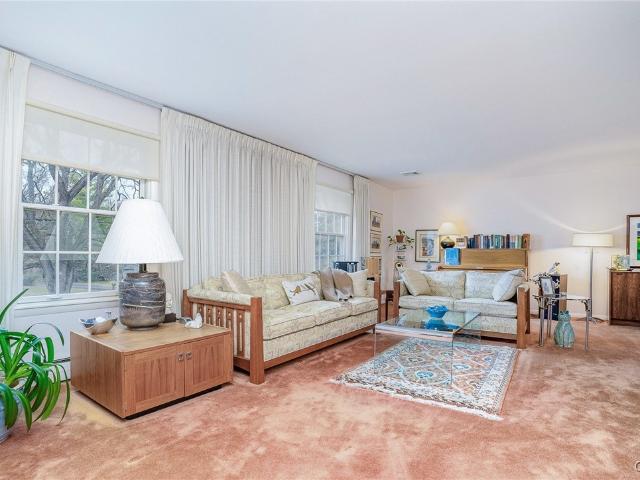 115 Old Farm Road