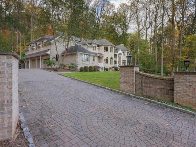 115 Old Somerset Rd, Watchung, NJ 07069 | MLS #4024 | Compass