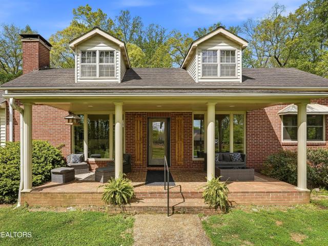 115 Orangewood Drive