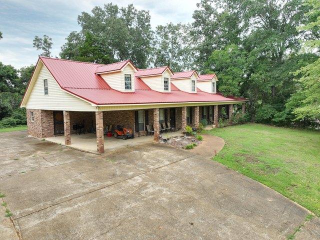 115 Oxford Rd, New Albany, MS 38652