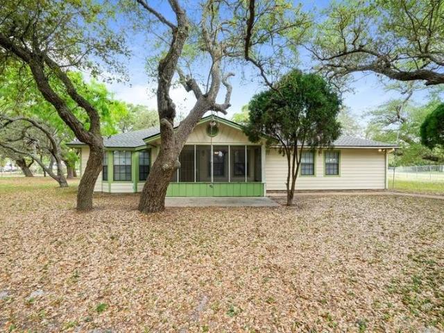 115 Lorena St, ROCKPORT, TX 78382