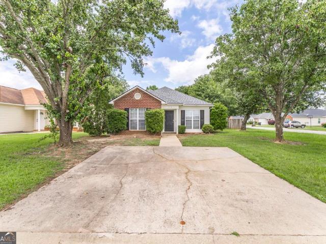 115 Lauren Way