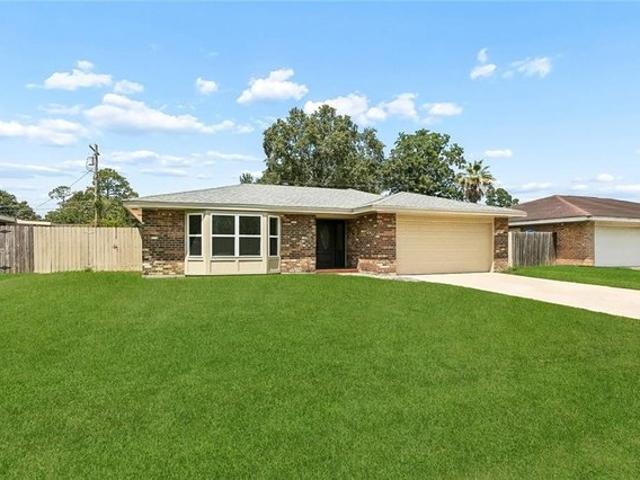 115 Lafitte Dr, Slidell, LA 70458
