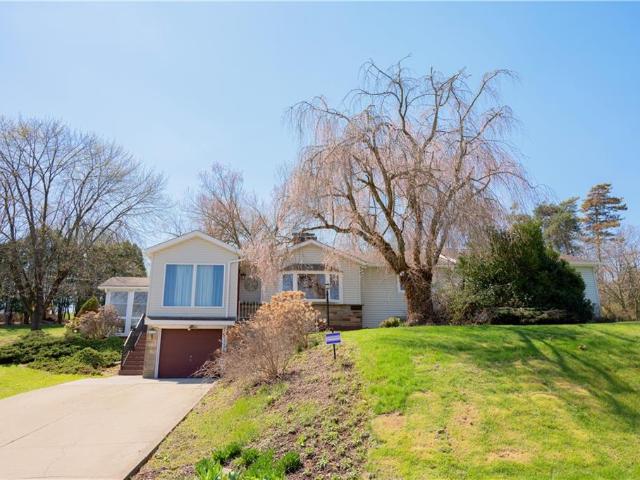 115 Lakeview Dr, Butler, PA 16001 | MLS #1747 | Compass