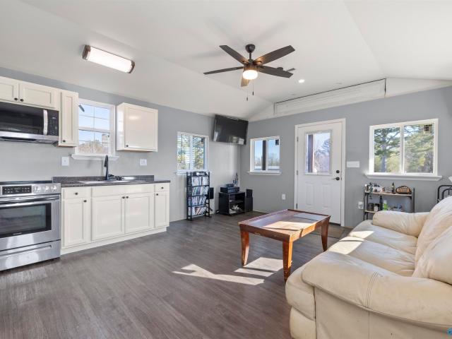 115 Lemons Road