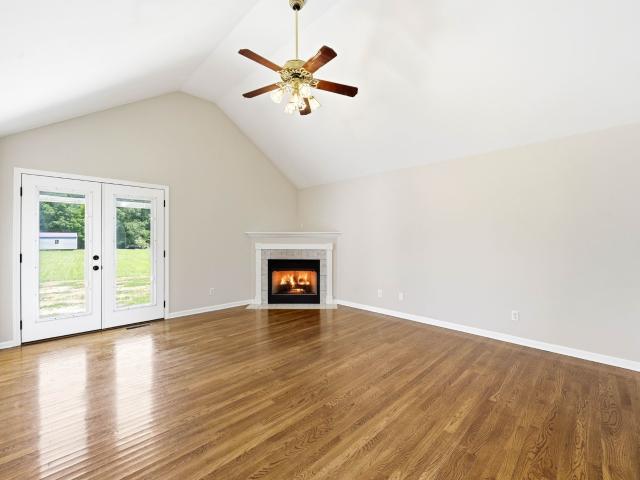 115 Linda Ln