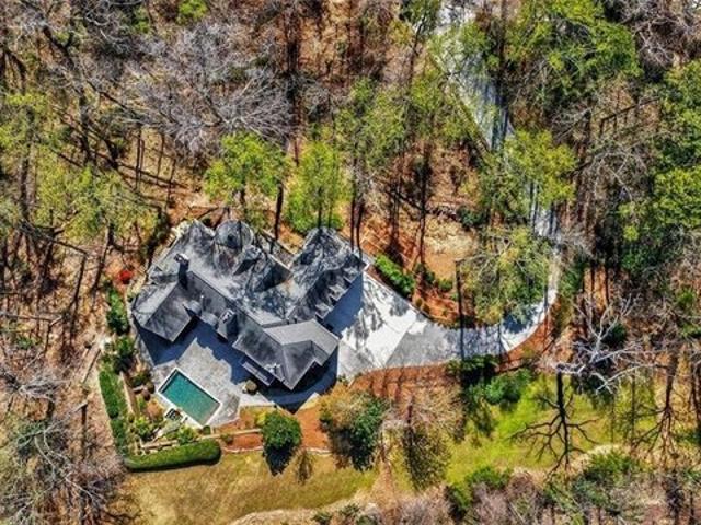 115 Mount Paran Rdg, Atlanta, GA 30327