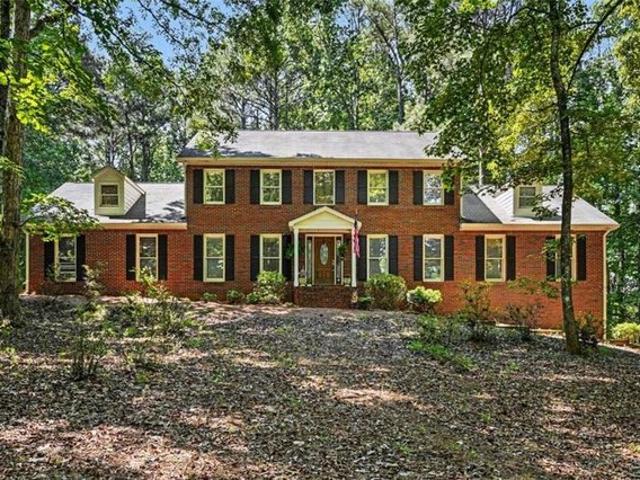 115 Majesty Ln, Fayetteville, GA 30215