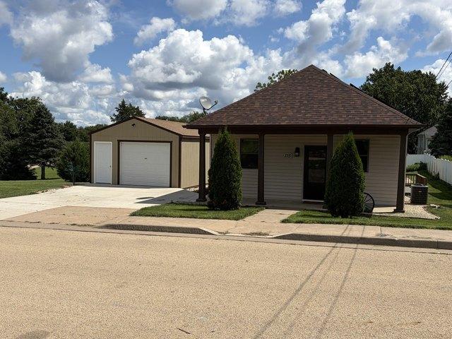 115 Milwaukee St N, Mark, IL 61340