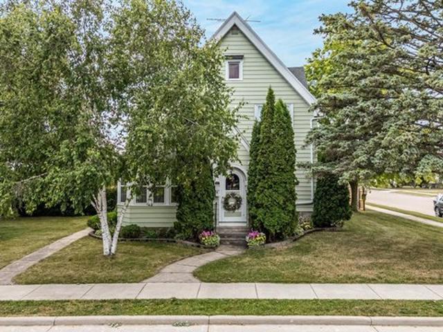 115 N 3rd St, Reedsville, WI 54230
