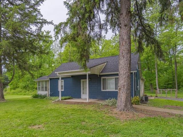 115 N Clayton Rd, New Lebanon, OH 45345