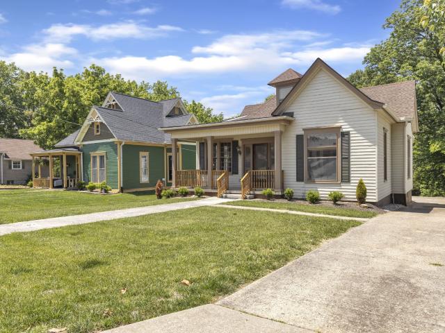 115 N Main St
