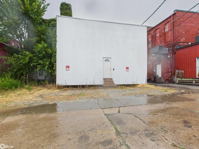 115 N Market Street