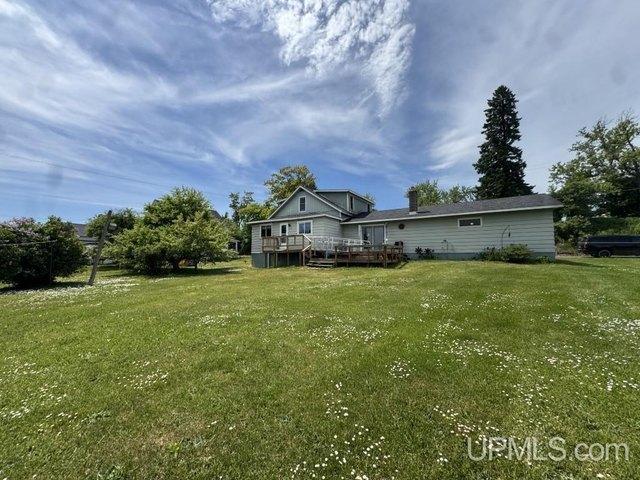 115 N Superior Ave, Baraga, MI 49908