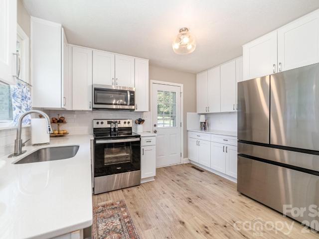 115 Northcrest Dr, Kannapolis, NC 28081 | MLS #4296 | Compass