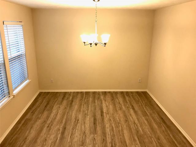 115 S Vesper Bend Circle