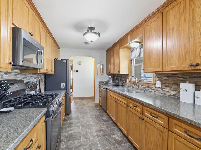 115 S Walnut Street