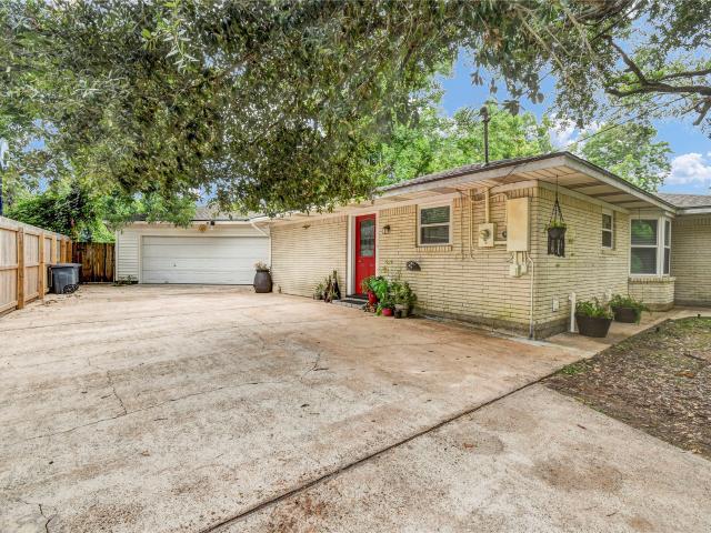 115 Southern Oaks Drive