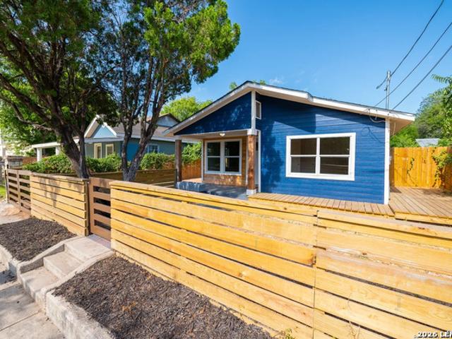 115 San Salvador Ave