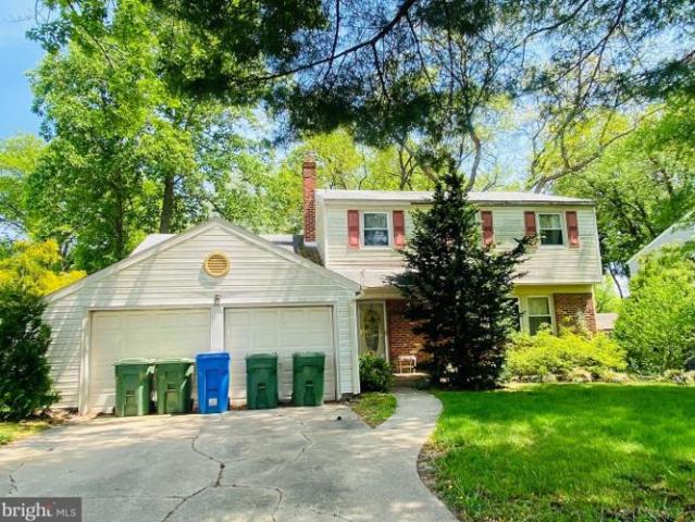 115 Sandringham Rd, Cherry Hill, NJ 08003