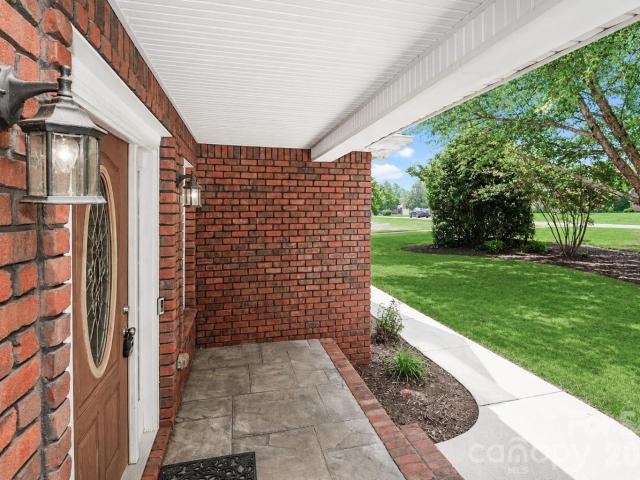 115 Seven Springs Loop