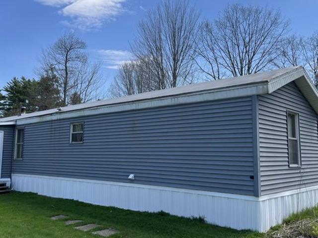 115 Sparrow Dr, Augusta, ME 04330
