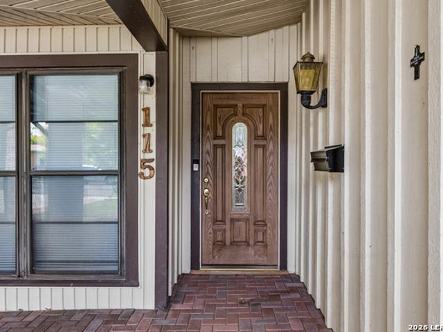115 Springwood Ln