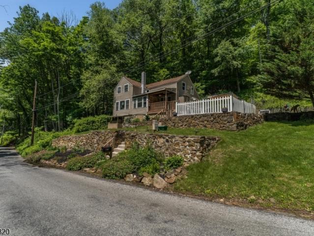 115 Stephensburg Rd