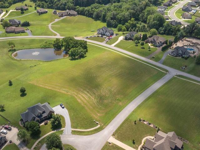115 Sterling Oak Court