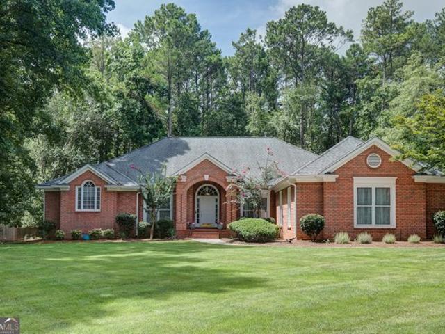 115 Stonehaven Dr, Fayetteville, GA 30215