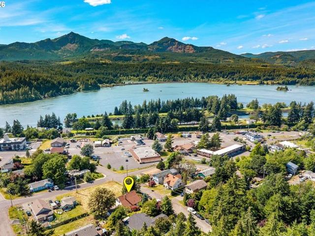 115 SW Regulator St, Cascade Locks, OR 97014