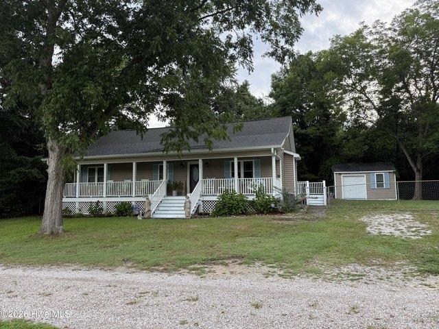 115 Pender Ln, Newport, NC 28570