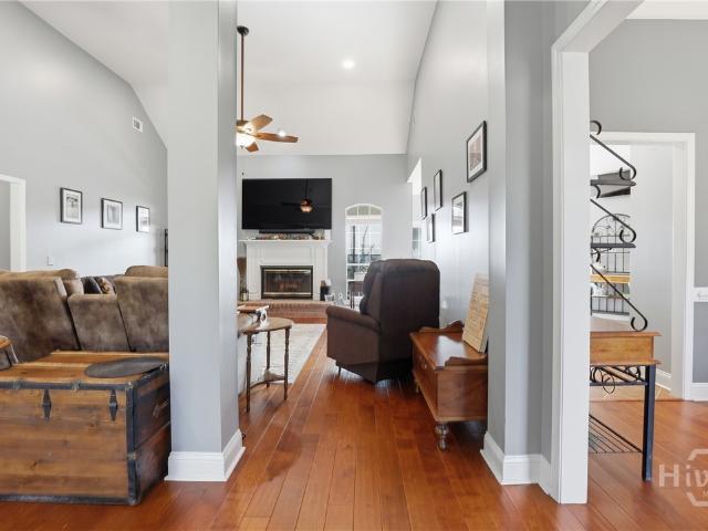 115 Pinetree Road
