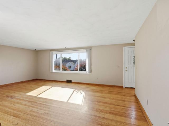 115 Plaxdale Road