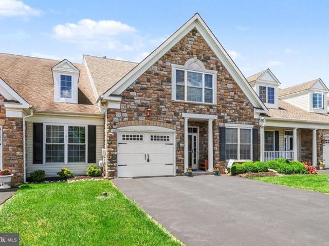 115 Reagan Dr, Sellersville, PA 18960
