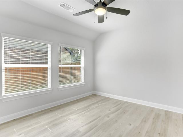 115 Red Oak Pl, Bastrop, TX 78602 | MLS #3803 | Compass