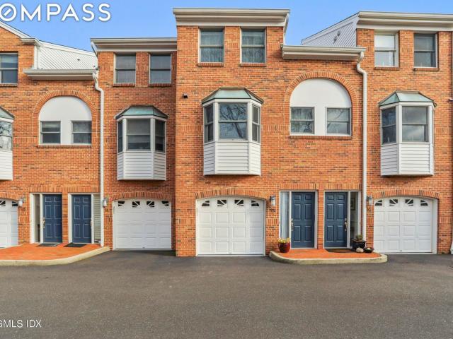 115 River Rd 15, Cos Cob, CT