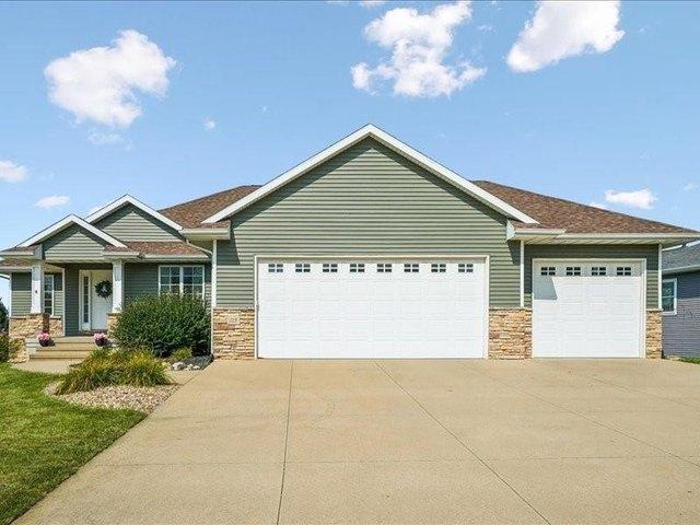 115 Ridge Dr, Fairfax, IA 52228
