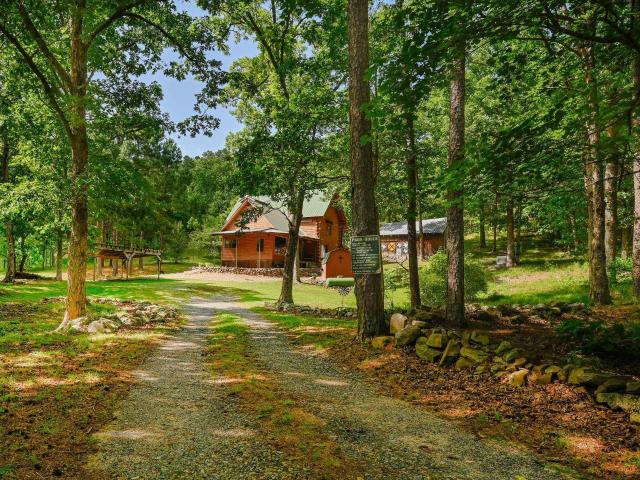 115 Ryder Ln
