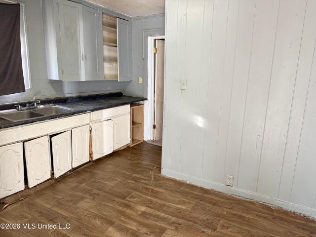 115 W 4th Street