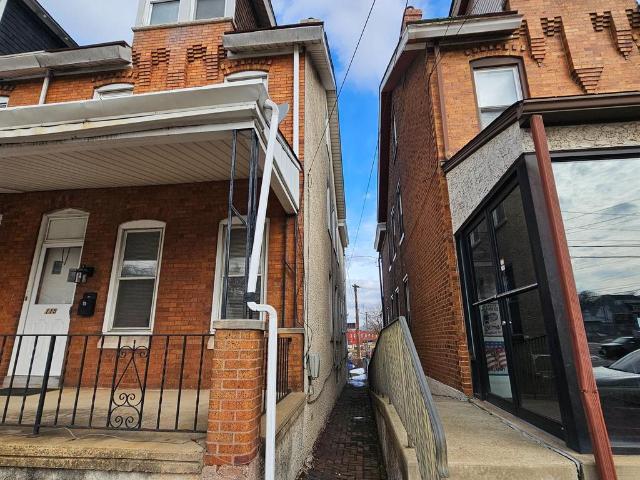 115 W 4Th Street