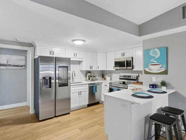115 W 7th St Apt 3, Boston, MA 02127
